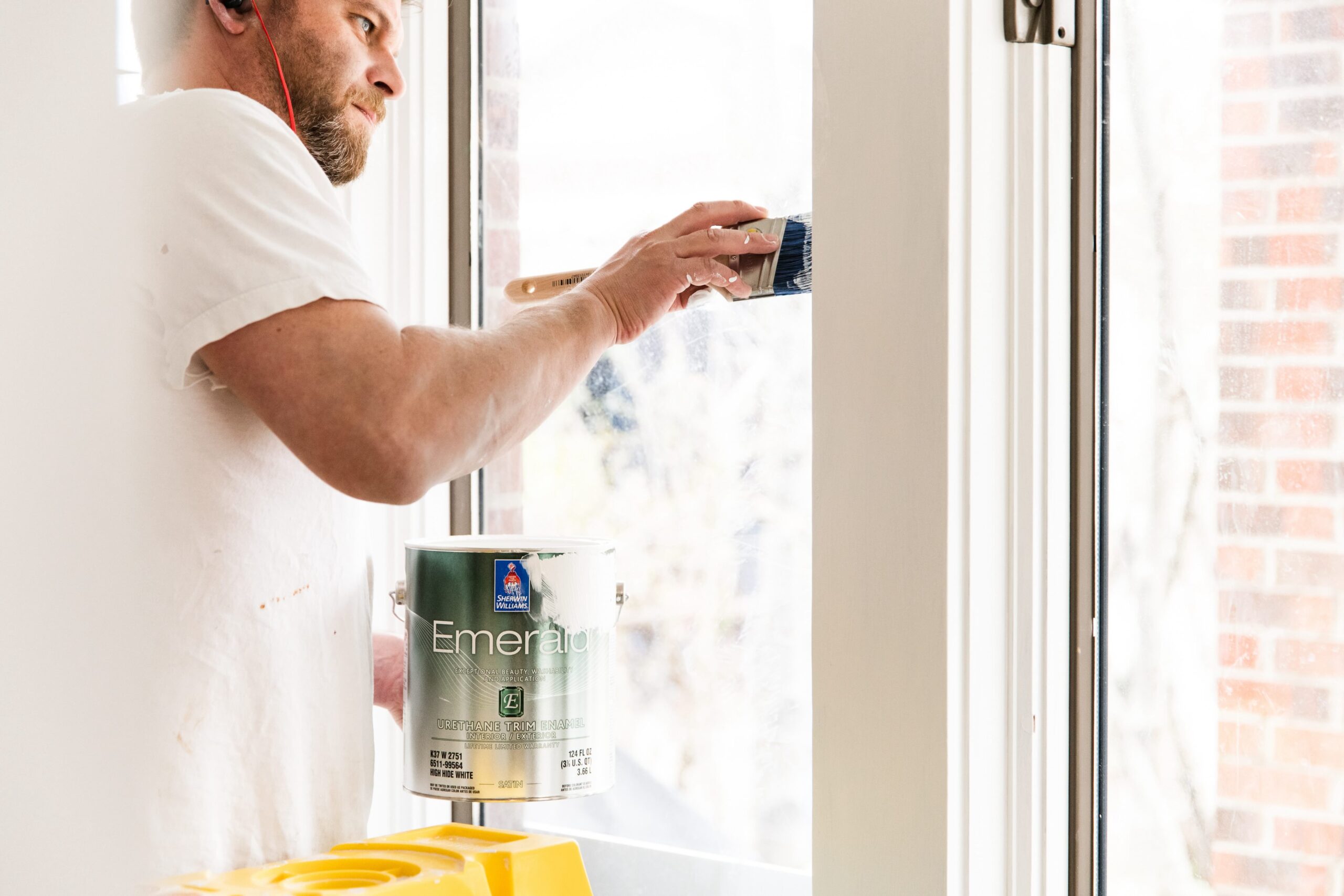 A Pro's Guide to Perfect Trim Painting - SWPPC